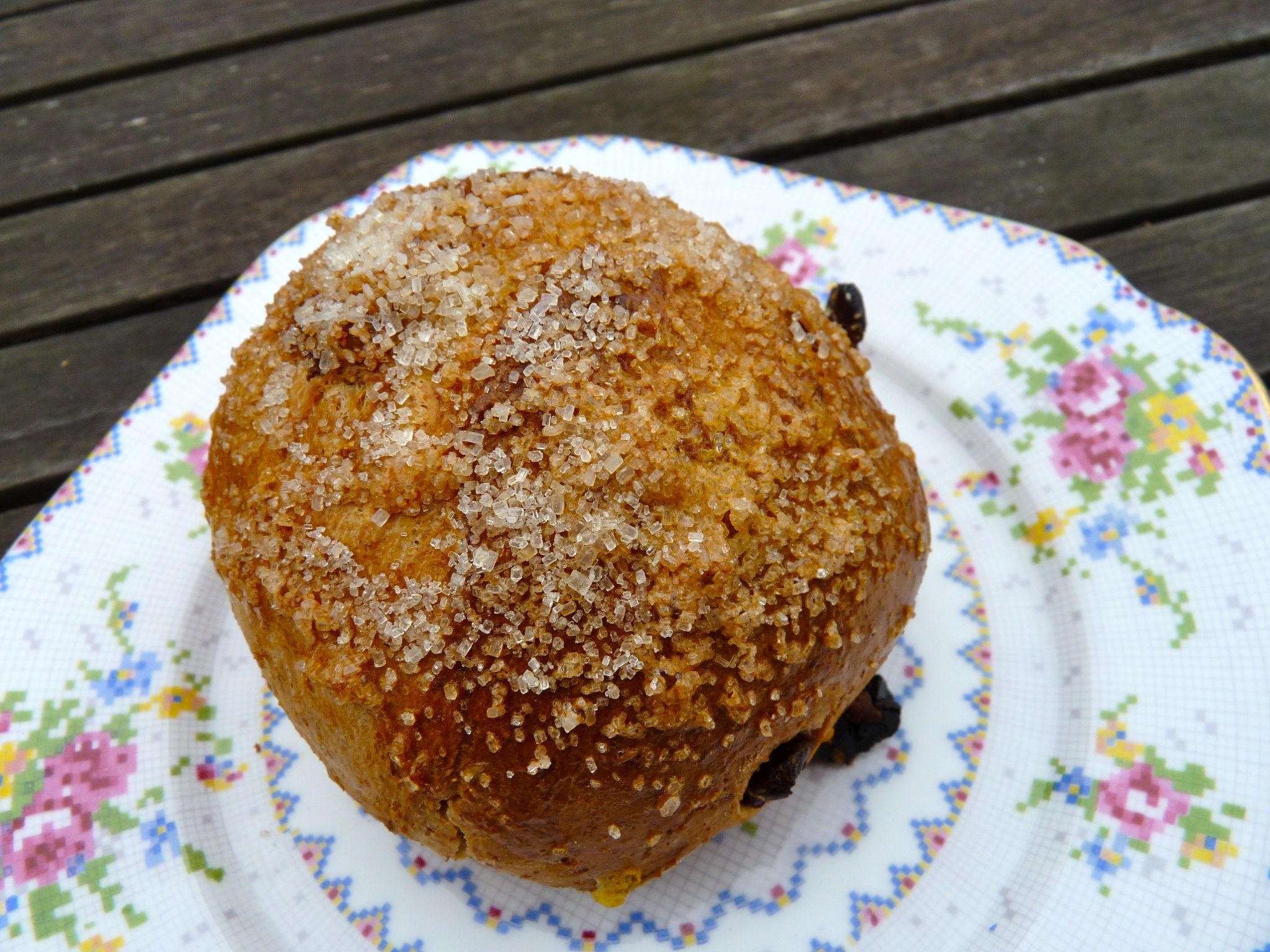 Spiced fruit buns - The Ordinary Cook